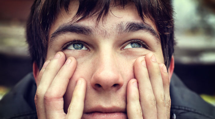 To Tell or Not to Tell